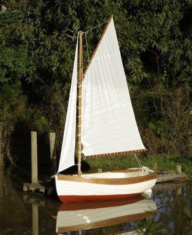 7'10 OUGHTRED Acorn Dinghy (Auk)